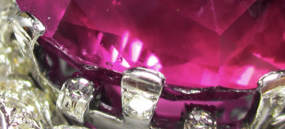 Beginner’s Guide: Everyday Gemstone Identification In The Field | Gem-A