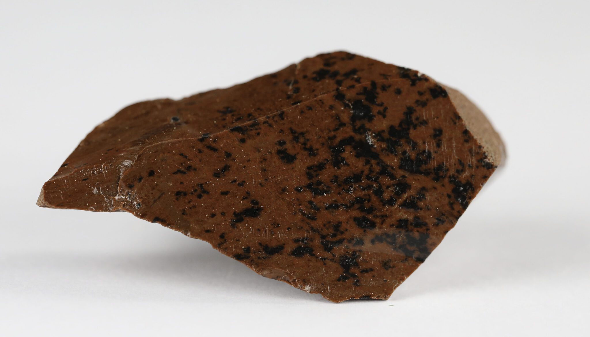 Beginner’s Guide: Understanding The Formation Of Natural Glass | Gem-A